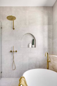 How To Create The Amazing Curved Bathroom – Small Bathroom Renovations ...